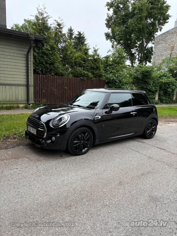 Melns MINI Cooper 2018 Tallina, ar dzinēja tilpumu 1.50 L un nobraukumu 86 tūkst. km par 14000 €, foto  vietnē AUTOMOTO.COM.LV