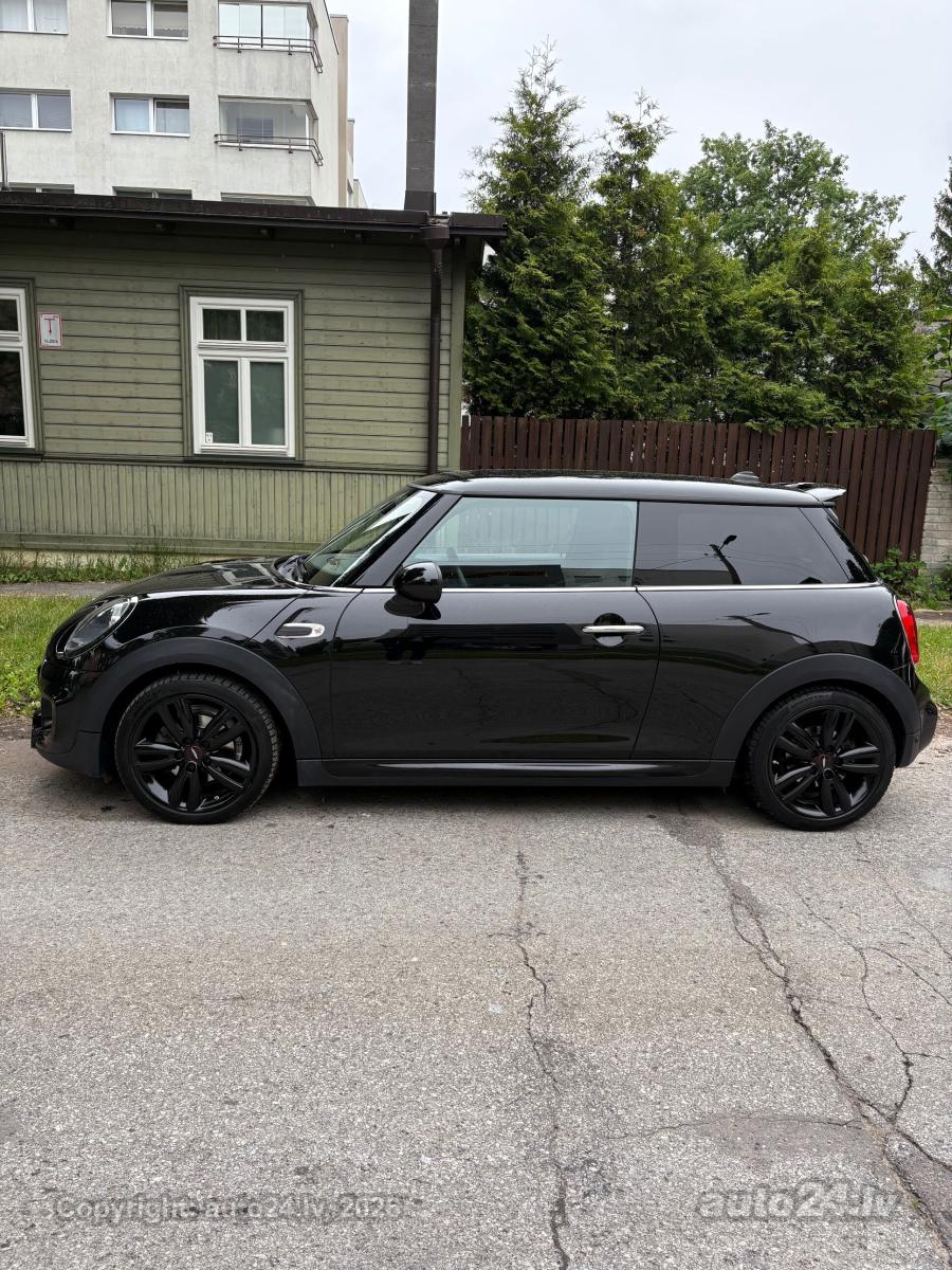 Melns MINI Cooper 2018 Tallina, ar dzinēja tilpumu 1.50 L un nobraukumu 86 tūkst. km par 14000 €, foto 3 vietnē AUTOMOTO.COM.LV