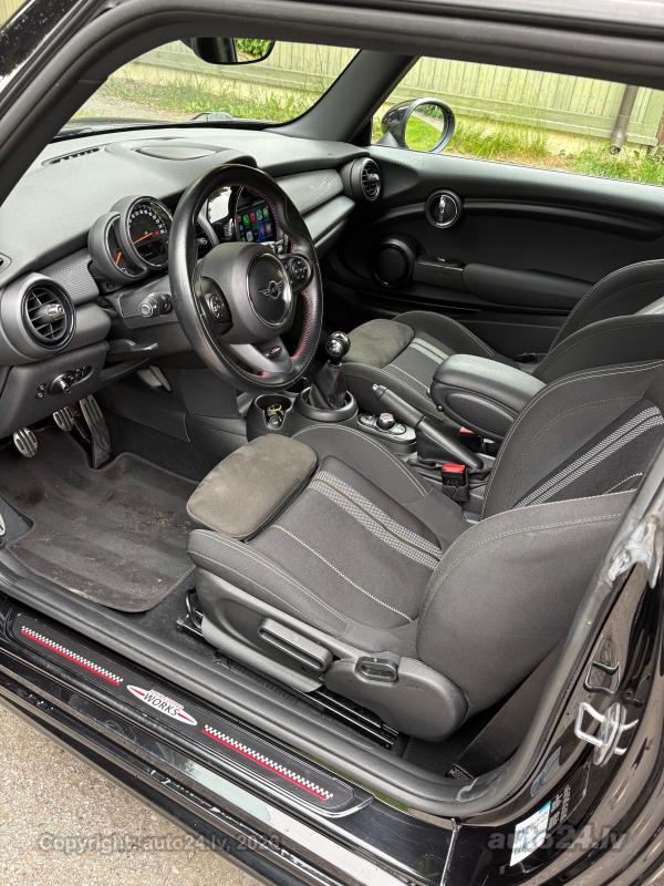 Melns MINI Cooper 2018 Tallina, ar dzinēja tilpumu 1.50 L un nobraukumu 86 tūkst. km par 14000 €, foto 5 vietnē AUTOMOTO.COM.LV