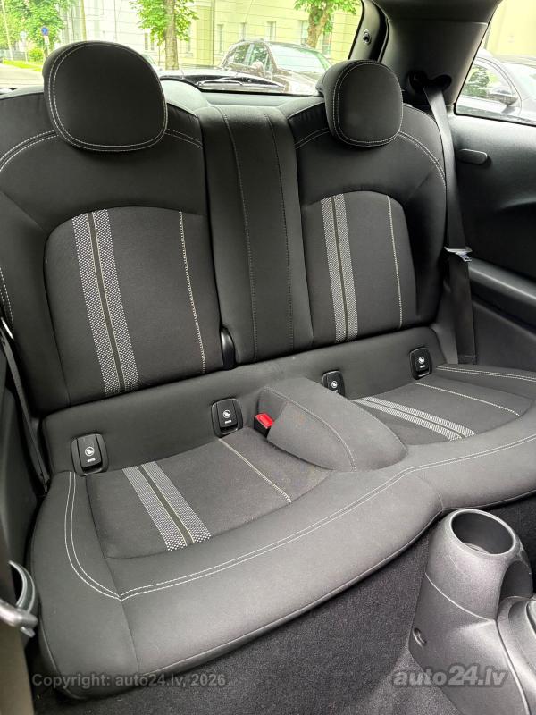 Melns MINI Cooper 2018 Tallina, ar dzinēja tilpumu 1.50 L un nobraukumu 86 tūkst. km par 14000 €, foto 9 vietnē AUTOMOTO.COM.LV