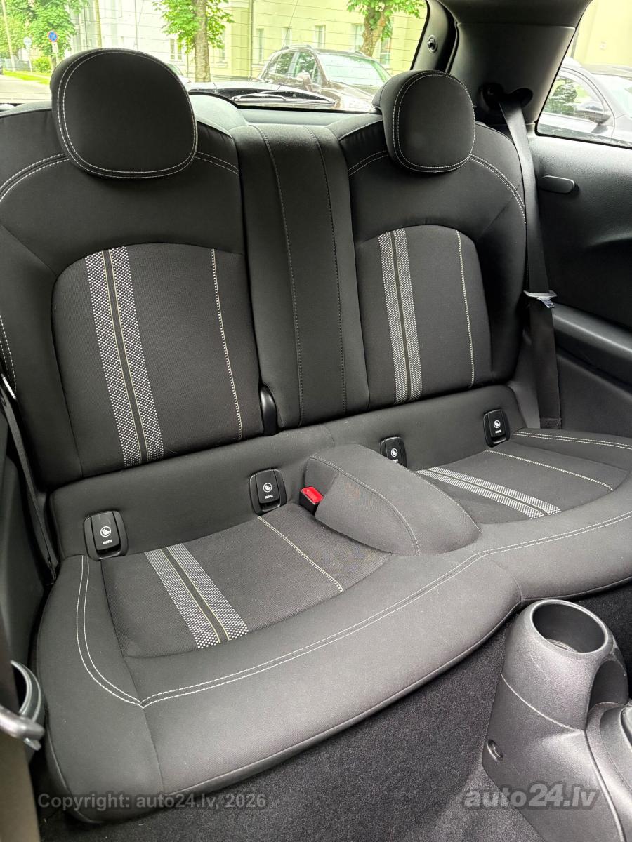 Melns MINI Cooper 2018 Tallina, ar dzinēja tilpumu 1.50 L un nobraukumu 86 tūkst. km par 14000 €, foto 10 vietnē AUTOMOTO.COM.LV