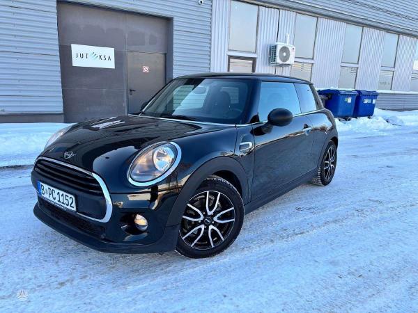 Melns MINI Cooper 2019 Panevēža, ar dzinēja tilpumu 1.50 L un nobraukumu 48 tūkst. km par 12200 €, foto 4 vietnē AUTOMOTO.COM.LV