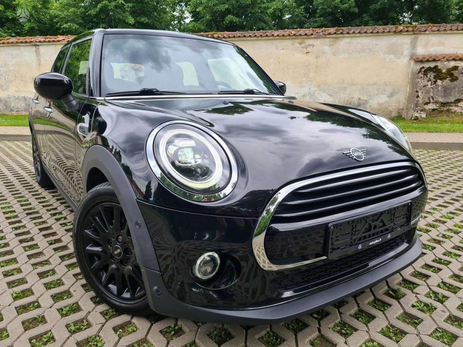 Black MINI Cooper 2020 in Kaunas, with an engine capacity of 1.50 L and mileage of 219 thousand km for 8800 €, photo 13 on AUTOMOTO.COM.LV