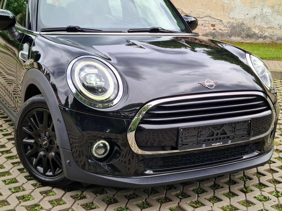 Black MINI Cooper 2020 in Kaunas, with an engine capacity of 1.50 L and mileage of 219 thousand km for 8800 €, photo 18 on AUTOMOTO.COM.LV