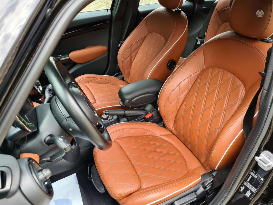 Black MINI Cooper 2020 in Kaunas, with an engine capacity of 1.50 L and mileage of 219 thousand km for 8800 €, photo 24 on AUTOMOTO.COM.LV