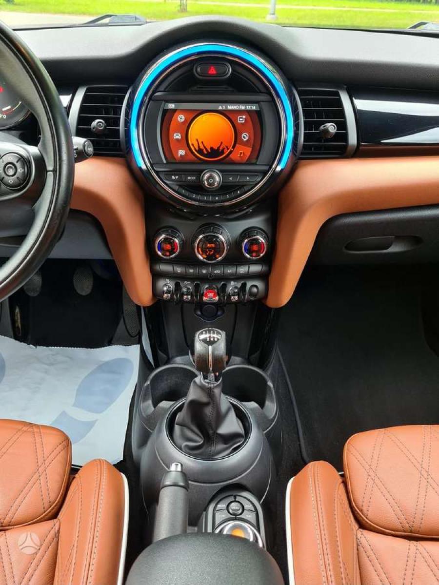 Black MINI Cooper 2020 in Kaunas, with an engine capacity of 1.50 L and mileage of 219 thousand km for 8800 €, photo 29 on AUTOMOTO.COM.LV