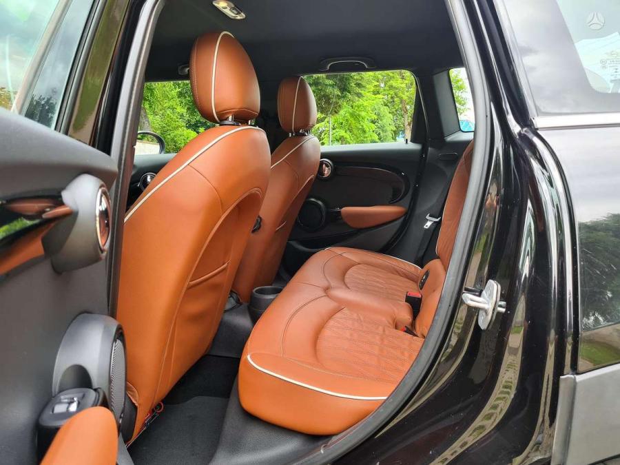Black MINI Cooper 2020 in Kaunas, with an engine capacity of 1.50 L and mileage of 219 thousand km for 8800 €, photo 34 on AUTOMOTO.COM.LV