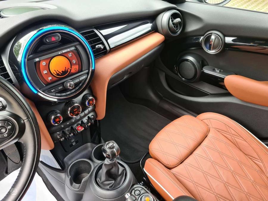 Black MINI Cooper 2020 in Kaunas, with an engine capacity of 1.50 L and mileage of 219 thousand km for 8800 €, photo 38 on AUTOMOTO.COM.LV