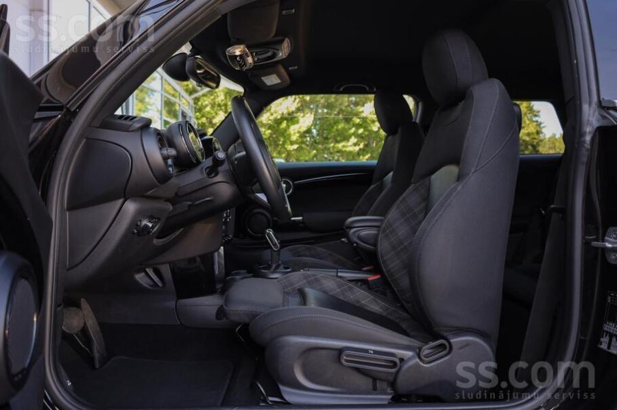 Melns MINI Cooper 2020 Rīga, ar dzinēja tilpumu 1.50 L un nobraukumu 105 tūkst. km par 11995 €, foto 11 vietnē AUTOMOTO.COM.LV