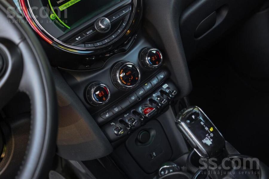 Melns MINI Cooper 2020 Rīga, ar dzinēja tilpumu 1.50 L un nobraukumu 105 tūkst. km par 11995 €, foto 13 vietnē AUTOMOTO.COM.LV