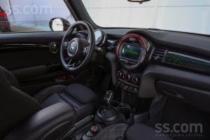Melns MINI Cooper 2020 Rīga, ar dzinēja tilpumu 1.50 L un nobraukumu 105 tūkst. km par 11995 €, foto 17 vietnē AUTOMOTO.COM.LV