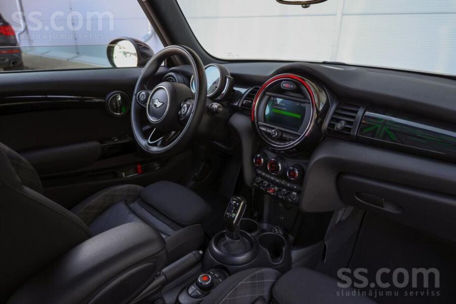 Melns MINI Cooper 2020 Rīga, ar dzinēja tilpumu 1.50 L un nobraukumu 105 tūkst. km par 11995 €, foto 17 vietnē AUTOMOTO.COM.LV