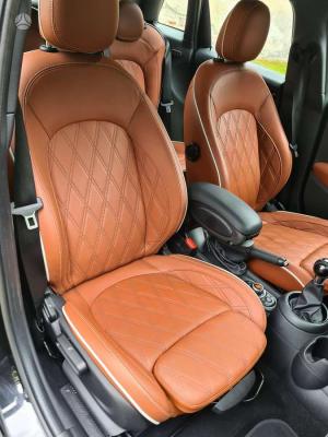 Black MINI Cooper 2020 in Kaunas, with an engine capacity of 1.50 L and mileage of 219 thousand km for 8350 €, photo 31 on AUTOMOTO.COM.LV