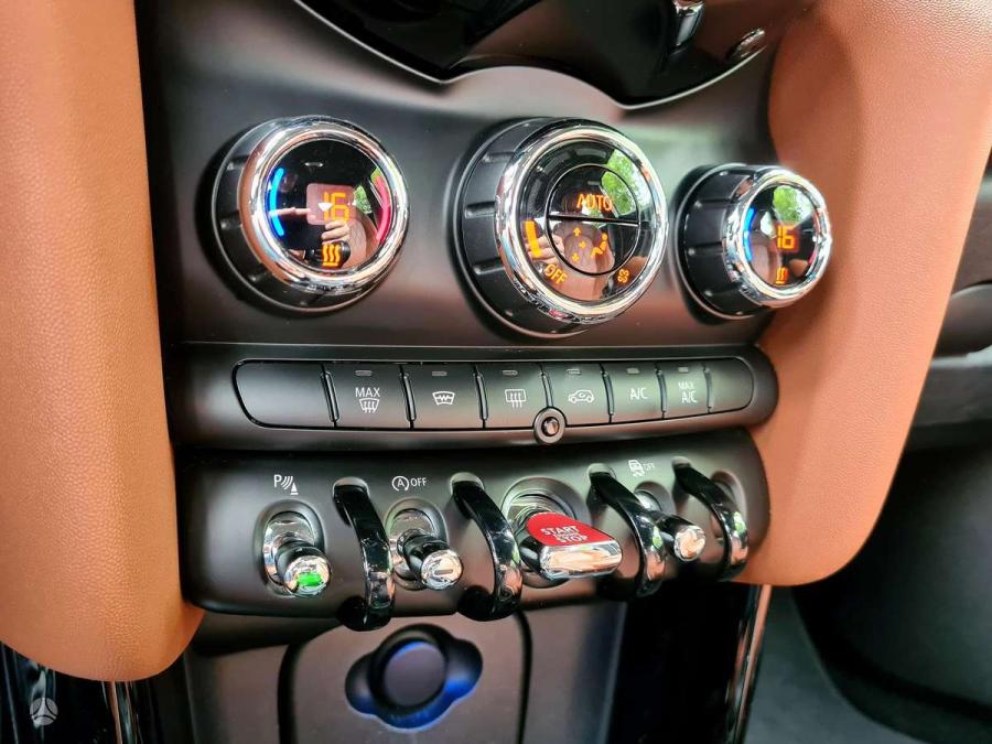 Black MINI Cooper 2020 in Kaunas, with an engine capacity of 1.50 L and mileage of 219 thousand km for 8350 €, photo 39 on AUTOMOTO.COM.LV