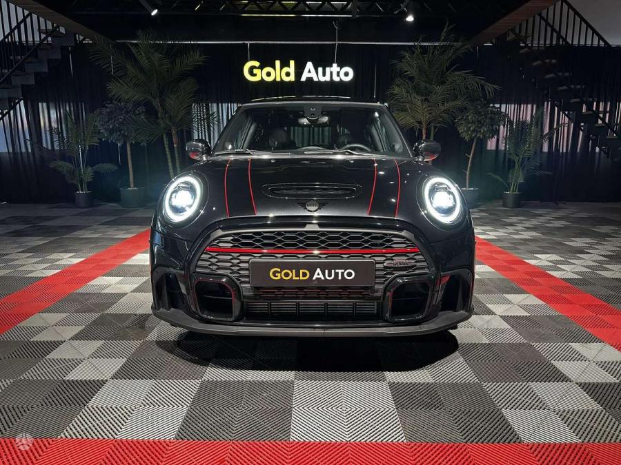 Black MINI Cooper 2023 in Vilnius, with an engine capacity of 2.00 L and mileage of 36 thousand km for 39500 €, photo 4 on AUTOMOTO.COM.LV