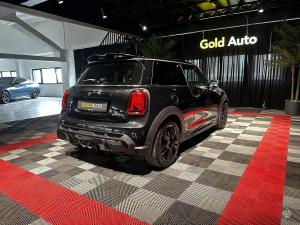 Black MINI Cooper 2023 in Vilnius, with an engine capacity of 2.00 L and mileage of 36 thousand km for 39500 €, photo 6 on AUTOMOTO.COM.LV