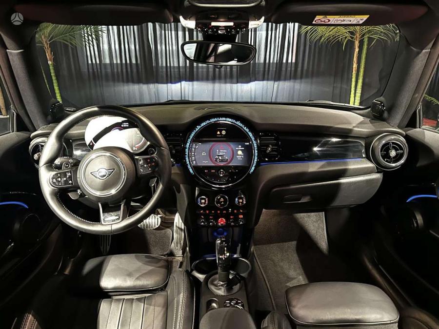 Black MINI Cooper 2023 in Vilnius, with an engine capacity of 2.00 L and mileage of 36 thousand km for 39500 €, photo 21 on AUTOMOTO.COM.LV
