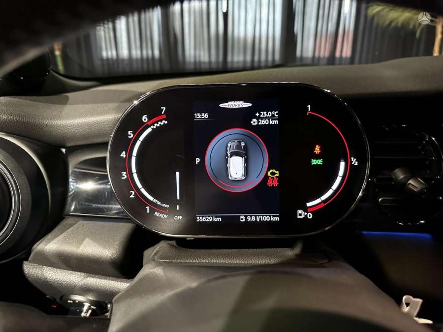 Black MINI Cooper 2023 in Vilnius, with an engine capacity of 2.00 L and mileage of 36 thousand km for 39500 €, photo 26 on AUTOMOTO.COM.LV