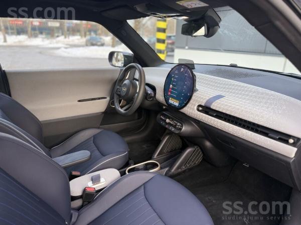Melns MINI Cooper 2025 Rīga, ar dzinēja tilpumu 0.00 L un nobraukumu 7 tūkst. km par 25900 €, foto 7 vietnē AUTOMOTO.COM.LV