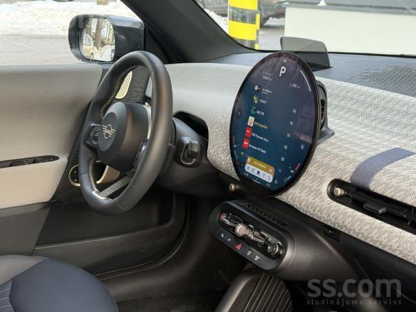 Melns MINI Cooper 2025 Rīga, ar dzinēja tilpumu 0.00 L un nobraukumu 7 tūkst. km par 25900 €, foto 8 vietnē AUTOMOTO.COM.LV