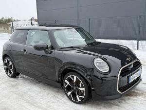 Black MINI Cooper 2025 in Kaunas, with an engine capacity of 1.50 L and mileage of 10 thousand km for 16200 €, photo 5 on AUTOMOTO.COM.LV