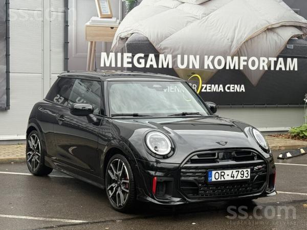 Black MINI Cooper 2025 in Riga, with an engine capacity of 2.00 L and mileage of 11 thousand km for 32900 €, photo 4 on AUTOMOTO.COM.LV