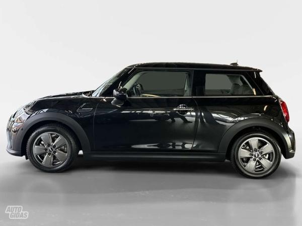 Black MINI Cooper 2022 in Kaunas, with an engine capacity of 1.50 L and mileage of 22 thousand km for 26160 €, photo 4 on AUTOMOTO.COM.LV