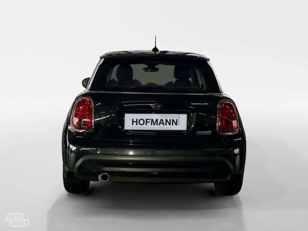 Black MINI Cooper 2022 in Kaunas, with an engine capacity of 1.50 L and mileage of 22 thousand km for 26160 €, photo 6 on AUTOMOTO.COM.LV