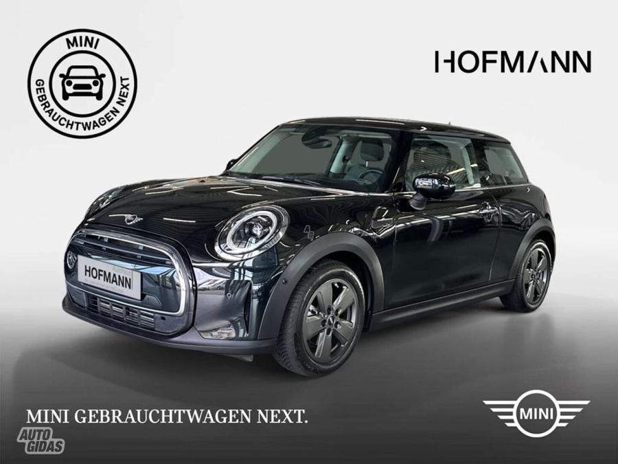 Black MINI Cooper 2022 in Kaunas, with an engine capacity of 1.50 L and mileage of 22 thousand km for 25389 €, photo 1 on AUTOMOTO.COM.LV