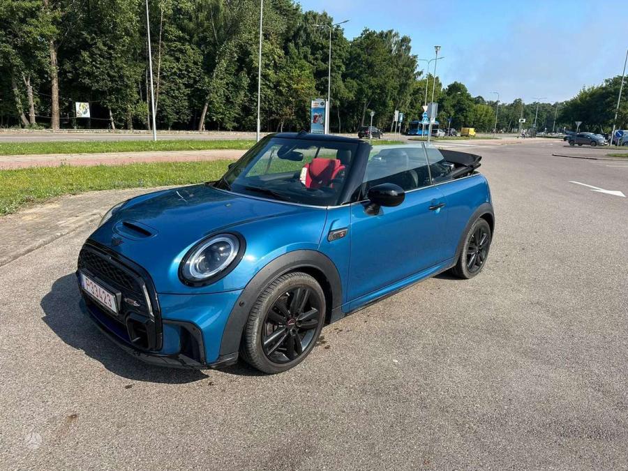 Blue MINI Cooper 2021 in Klaipeda, with an engine capacity of 2.00 L and mileage of 48 thousand km for 21900 €, photo 1 on AUTOMOTO.COM.LV