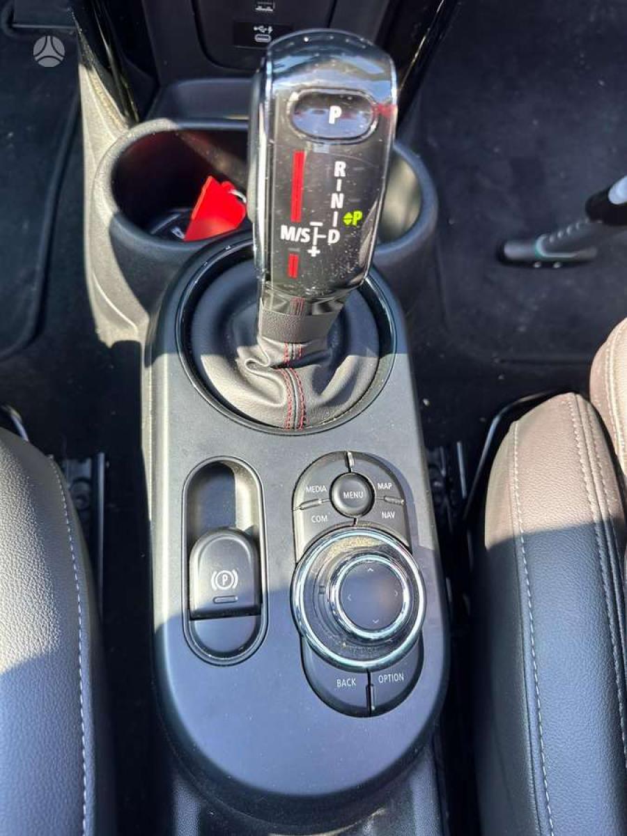 Blue MINI Cooper 2021 in Klaipeda, with an engine capacity of 2.00 L and mileage of 48 thousand km for 21900 €, photo 13 on AUTOMOTO.COM.LV