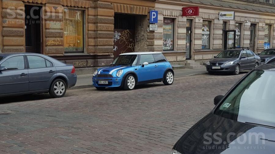Blue MINI Cooper 2005 in Gulbene, with an engine capacity of 1.60 L and mileage of 168 thousand km for 3000 €, photo 3 on AUTOMOTO.COM.LV