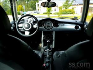 Blue MINI Cooper 2005 in Gulbene, with an engine capacity of 1.60 L and mileage of 168 thousand km for 3000 €, photo 15 on AUTOMOTO.COM.LV