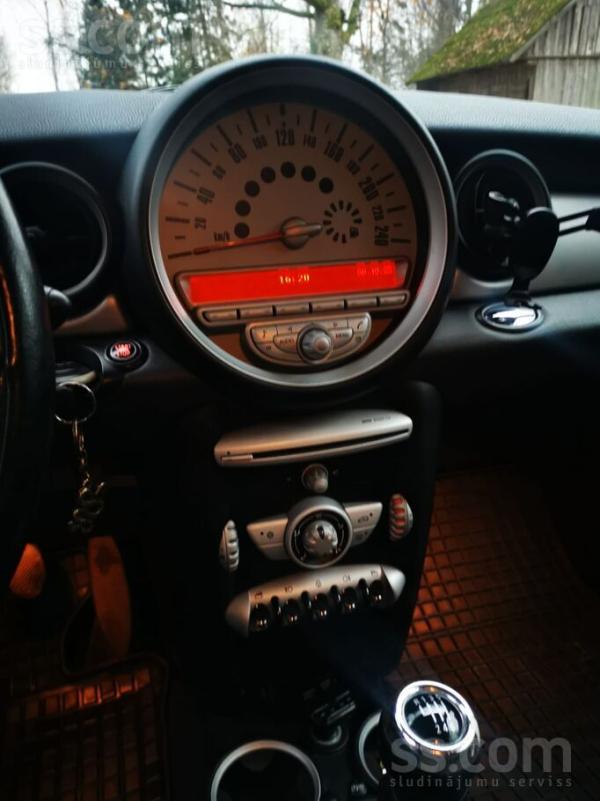 Blue MINI Cooper 2008 in Limbazi, with an engine capacity of 1.60 L and mileage of 183 thousand km for 2750 €, photo 8 on AUTOMOTO.COM.LV