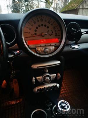 Blue MINI Cooper 2008 in Limbazi, with an engine capacity of 1.60 L and mileage of 183 thousand km for 2750 €, photo 9 on AUTOMOTO.COM.LV