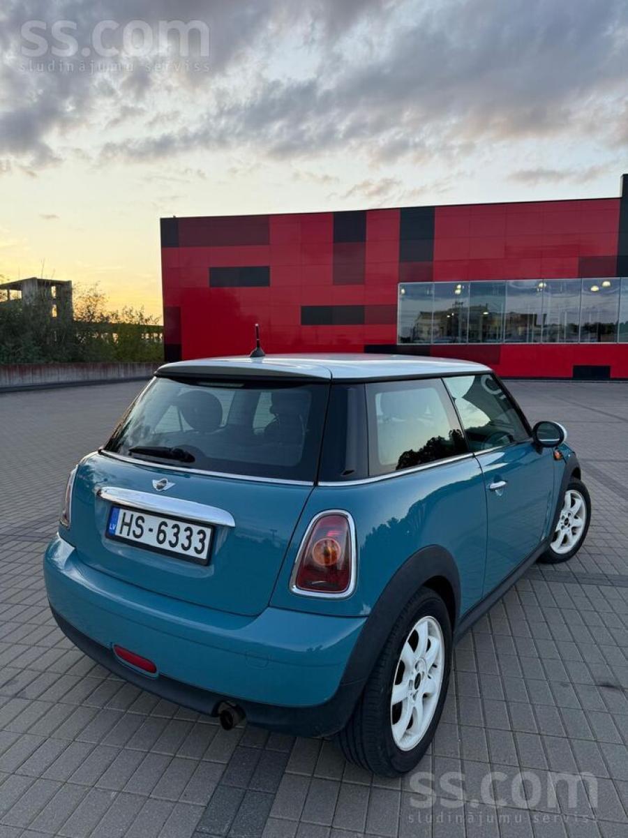 Blue MINI Cooper 2009 in Riga, with an engine capacity of 1.60 L and mileage of 172 thousand km for 3100 €, photo 6 on AUTOMOTO.COM.LV