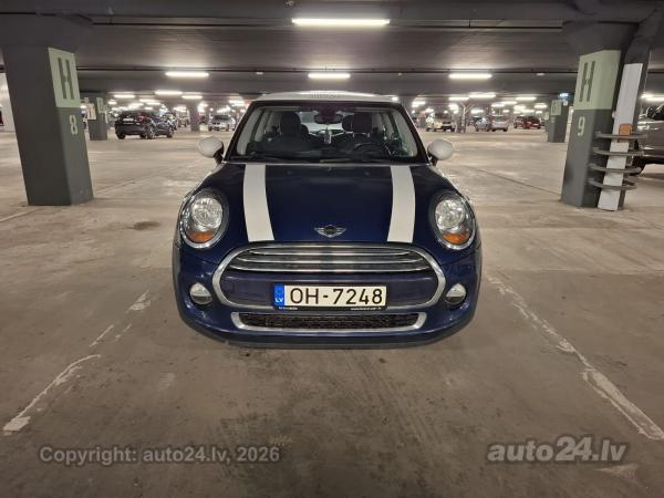 Blue MINI Cooper 2017 in Riga, with an engine capacity of 1.50 L and mileage of 118 thousand km for 8500 €, photo 3 on AUTOMOTO.COM.LV