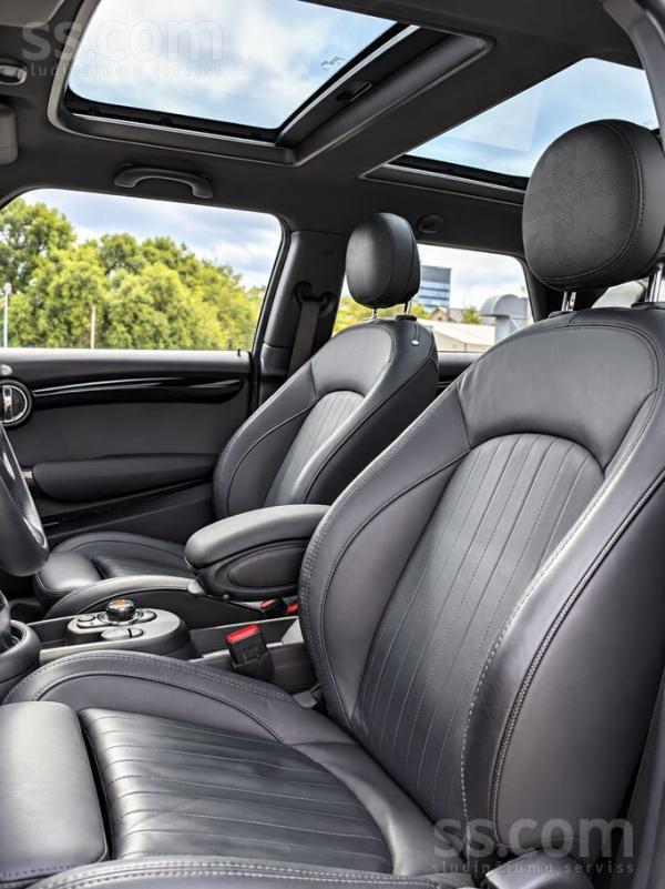 MINI Cooper 2019 in Riga on AUTOMOTO.COM.LV Blue MINI Cooper 2019 in Riga, with an engine capacity of 1.50 L and mileage of 54 thousand km for 12500 €, photo 6 on AUTOMOTO.COM.LV