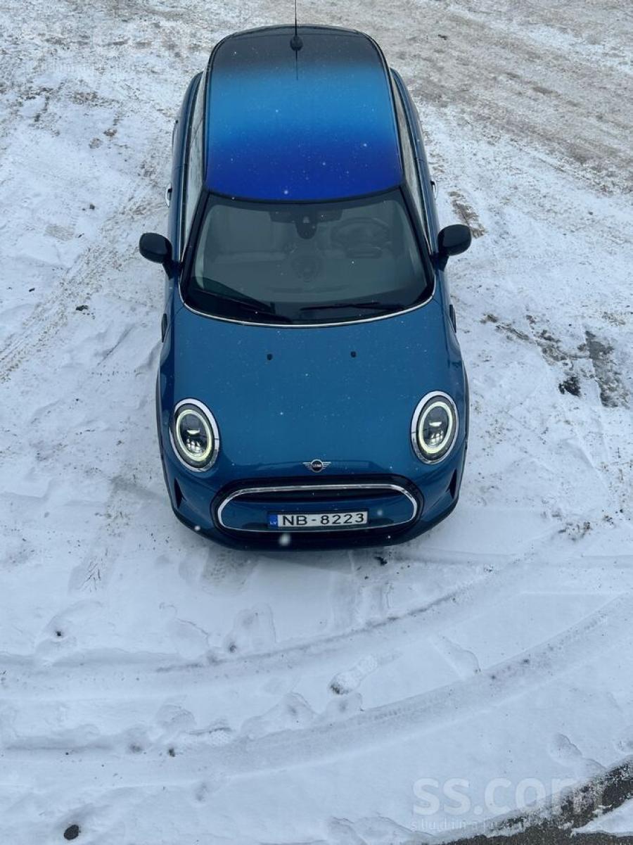 Blue MINI Cooper 2022 in Riga, with an engine capacity of 1.50 L and mileage of 88 thousand km for 16500 €, photo 6 on AUTOMOTO.COM.LV