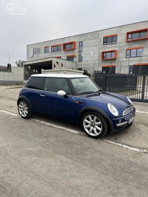 Zils MINI Cooper 2002 Viļņa, ar dzinēja tilpumu 1.60 L un nobraukumu 137 tūkst. km par 1150 €, foto  vietnē AUTOMOTO.COM.LV