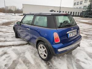 Blue MINI Cooper 2003 in Vilnius, with an engine capacity of 1.60 L and mileage of 209 thousand km for 1499 €, photo 5 on AUTOMOTO.COM.LV