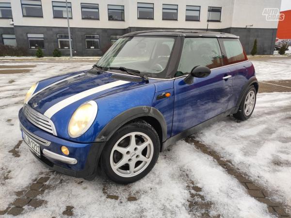 Blue MINI Cooper 2003 in Vilnius, with an engine capacity of 1.60 L and mileage of 209 thousand km for 1450 €, photo 1 on AUTOMOTO.COM.LV