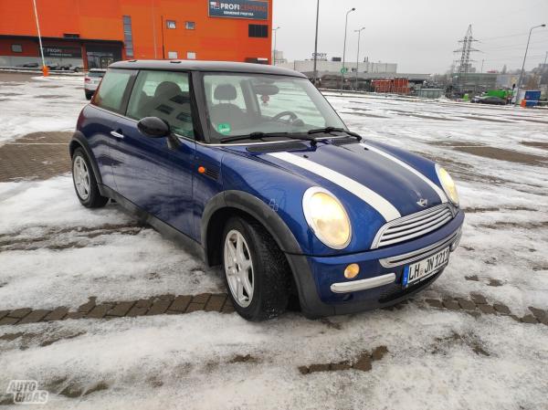 Blue MINI Cooper 2003 in Vilnius, with an engine capacity of 1.60 L and mileage of 209 thousand km for 1450 €, photo 2 on AUTOMOTO.COM.LV