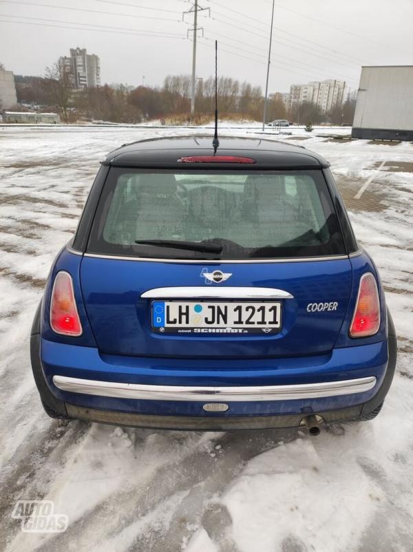 Blue MINI Cooper 2003 in Vilnius, with an engine capacity of 1.60 L and mileage of 209 thousand km for 1450 €, photo 6 on AUTOMOTO.COM.LV