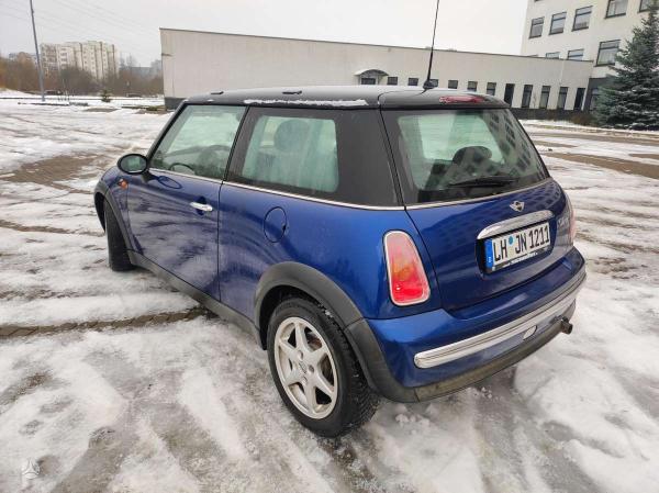 Blue MINI Cooper 2003 in Vilnius, with an engine capacity of 1.60 L and mileage of 209 thousand km for 1450 €, photo 7 on AUTOMOTO.COM.LV