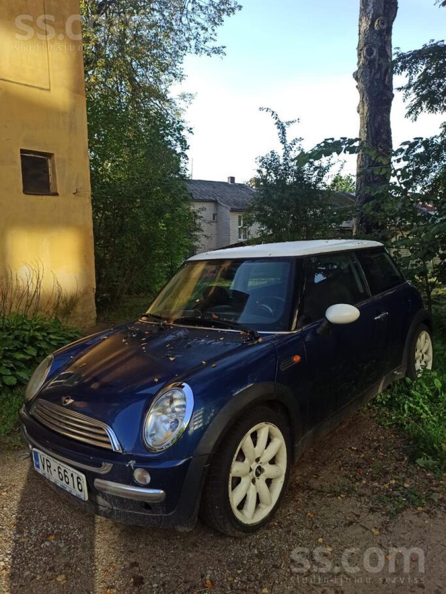 Blue MINI Cooper 2003 in Valka, with an engine capacity of 1.60 L and mileage of 278 thousand km for 550 €, photo 1 on AUTOMOTO.COM.LV