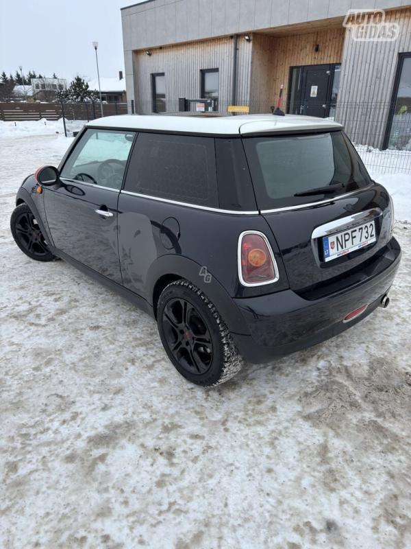 Blue MINI Cooper 2007 in Kaunas, with an engine capacity of 1.60 L and mileage of 162 thousand km for 3250 €, photo 5 on AUTOMOTO.COM.LV