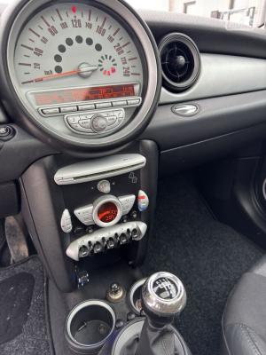 Zils MINI Cooper 2007 Kauņa, ar dzinēja tilpumu 1.60 L un nobraukumu 162 tūkst. km par 3250 €, foto 12 vietnē AUTOMOTO.COM.LV
