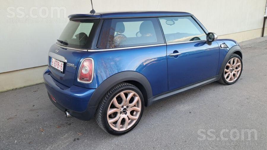 Zils MINI Cooper 2007 Ogre, ar dzinēja tilpumu 1.60 L un nobraukumu 289 tūkst. km par 3490 €, foto 5 vietnē AUTOMOTO.COM.LV