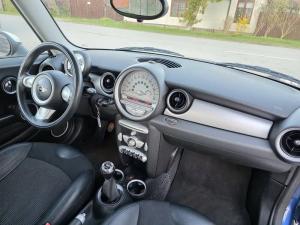 Blue MINI Cooper 2007 in Ventspils, with an engine capacity of 1.60 L and mileage of 137 thousand km for 3100 €, photo 18 on AUTOMOTO.COM.LV